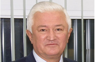 President of Irkut Corporation Oleg Demchenko congratulated MAI on its ...