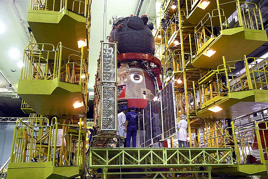 Soyuz MS-15 solar array check complete - RUSSIAN AVIATION