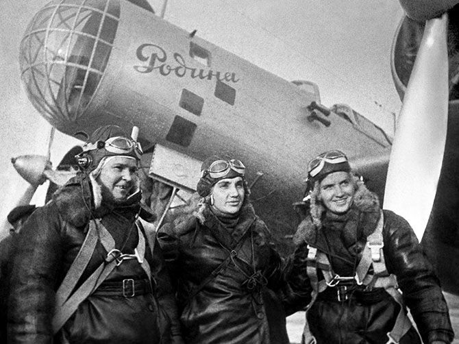 80 years since female crew honored for record nonstop cross-country ...