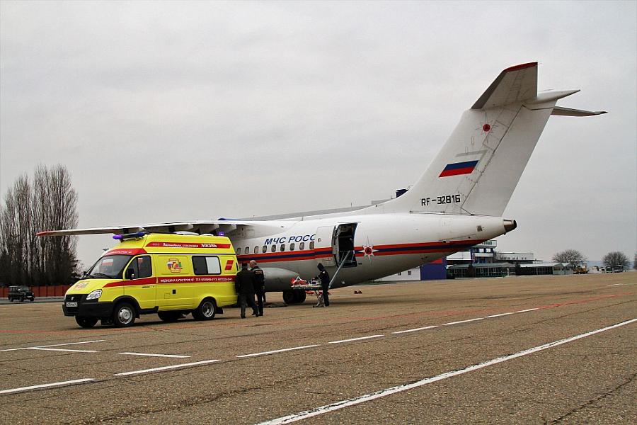Emercom jet carries out medevac from Grozny and Simferopol to Nizhny ...